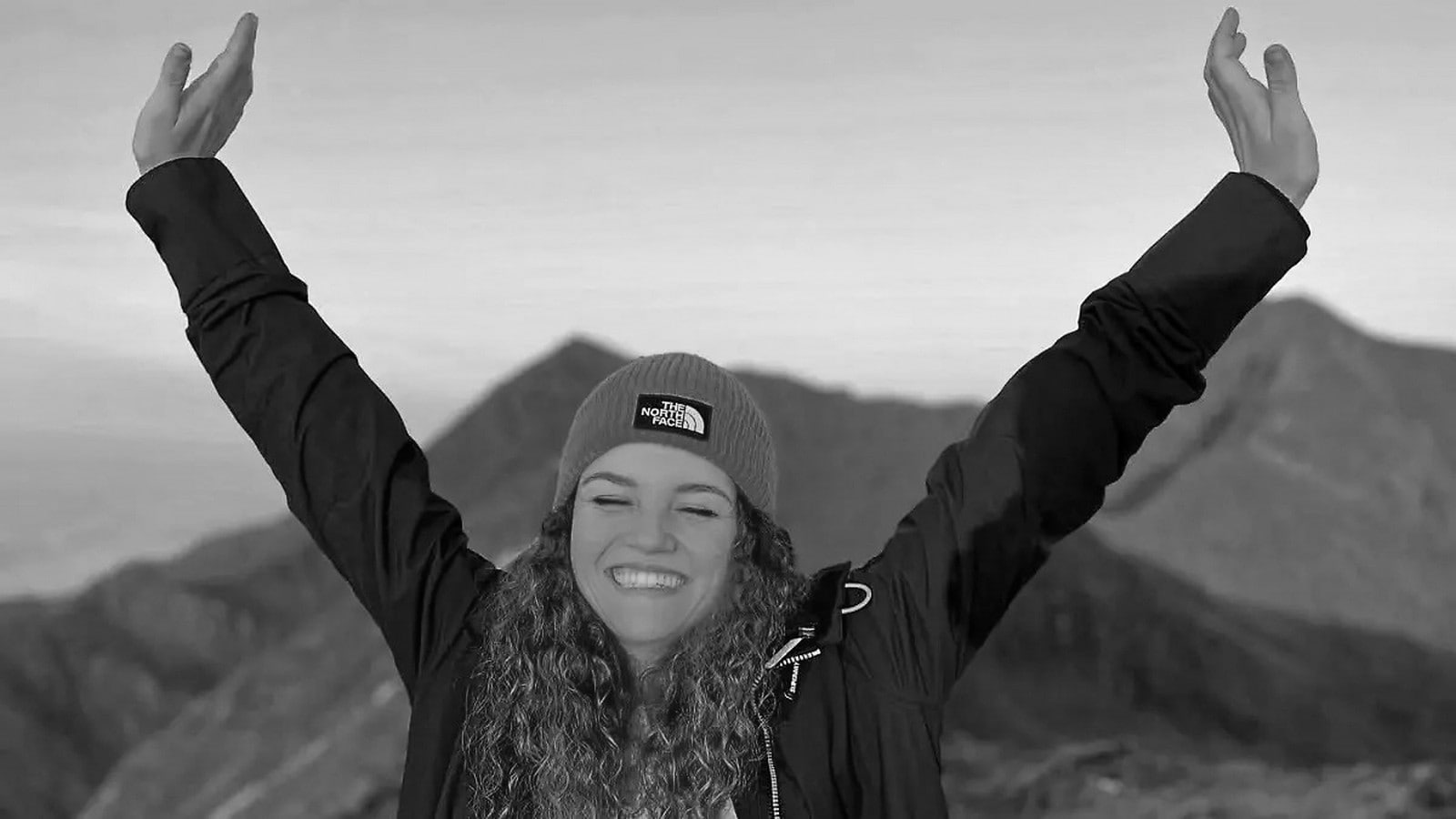 Tragischer Unfall: Influencerin Maria Eftimova (†28) Stürzt In Den Tod